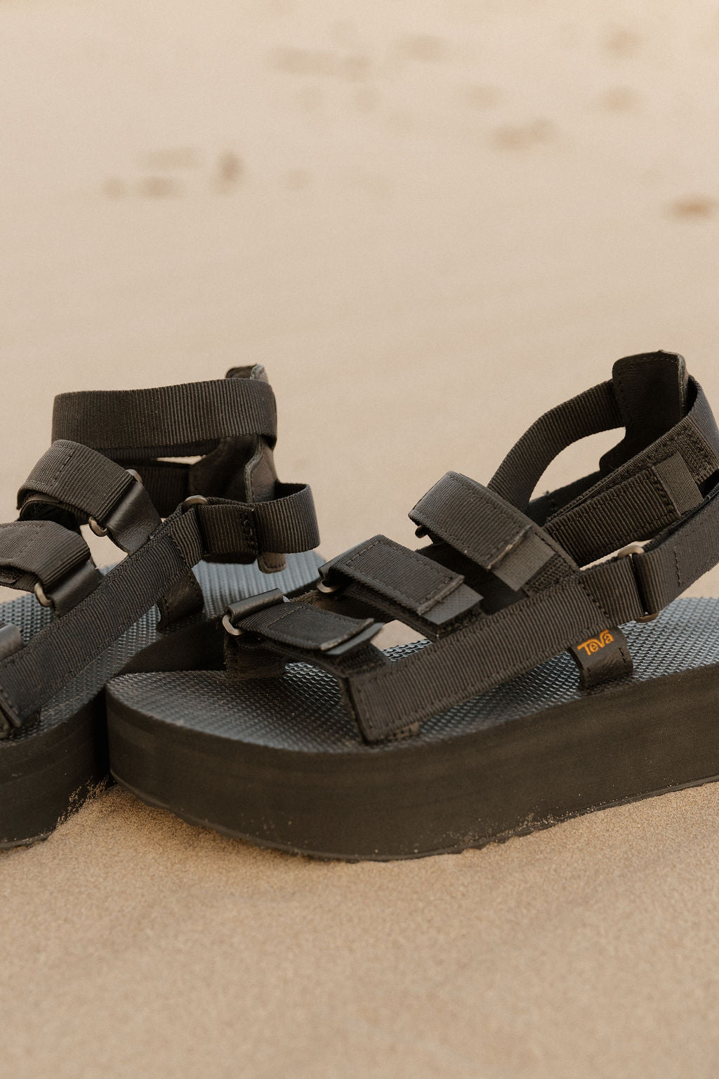 Teva Flatform Mevia Sandals-Black – Love Olive Co